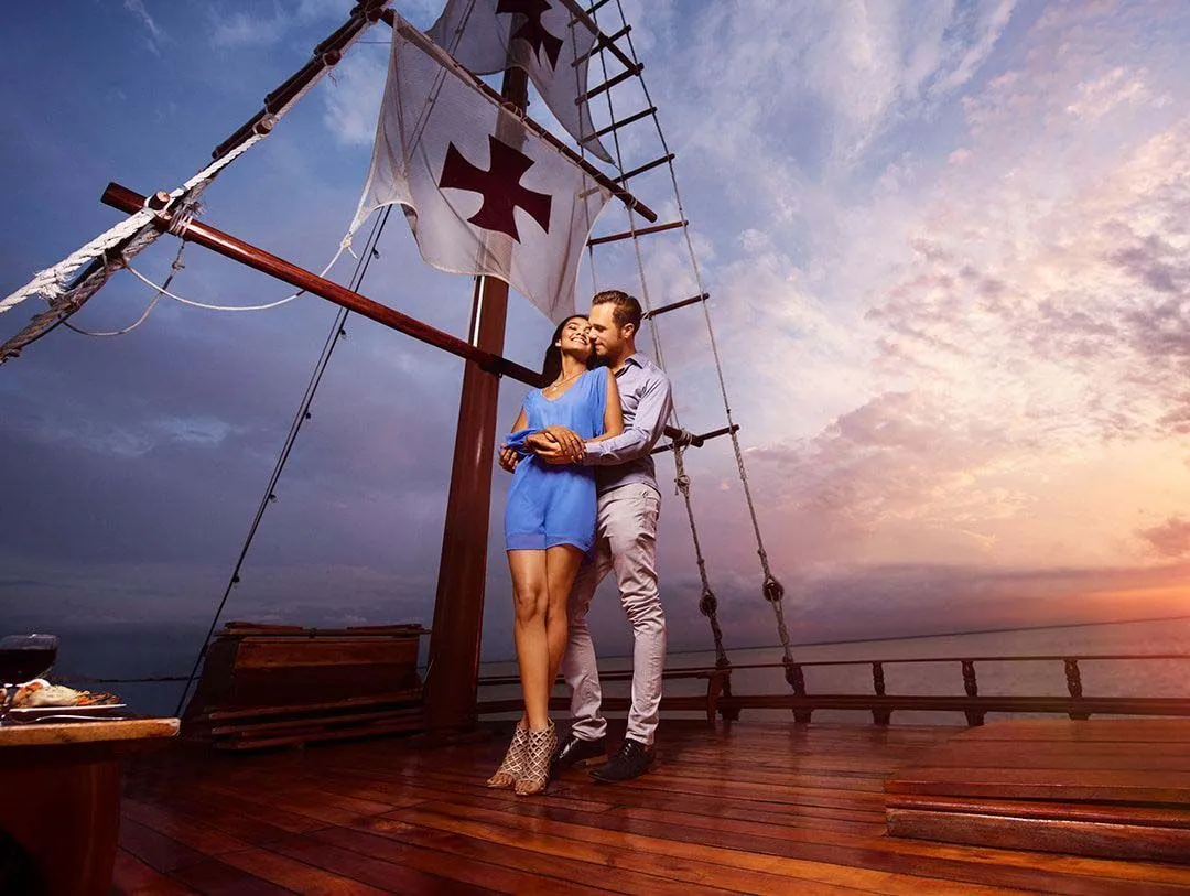 Experience a romantic dinner cruise | Beach Palace
