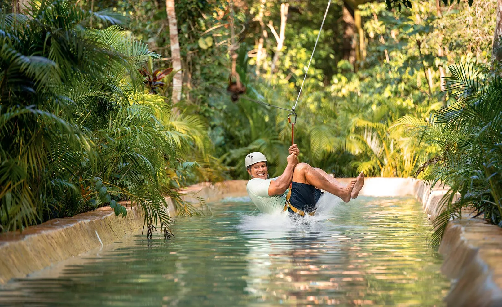 Discover incredible outdoor activities | Beach Palace